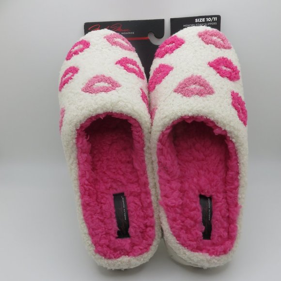 Marilyn Monroe | Shoes | Marilyn Monroe Memory Foam Flip Flop Slippers ...